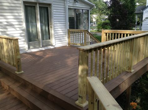 Timbertech Terrain Deck Brown Oak With Pressure Treated Decking Moderne Terrasse En Bois