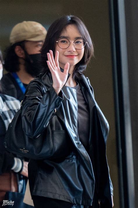 Kupu Malam Gadis Lucu Orang Gadis Hitam