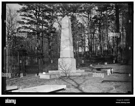 Thomas Jefferson Grave Cut Out Stock Images And Pictures Alamy