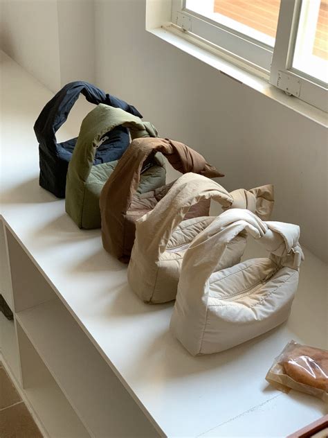 패딩 미니 토트백 미니백 여성 학생 캐주얼 가벼운 나일론 토드백 손가방 핸드백 데일리 가방 백 M922293