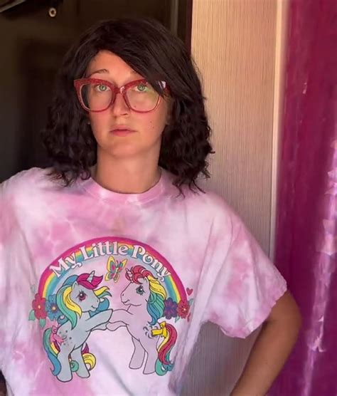 Woman Finds A Hilarious Way To Show Company Their Rule Against Colored Hair Is Ridiculous