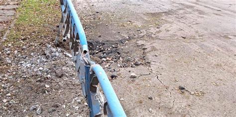 Росіяни вчора 55 разів обстріляли Херсонщину 2 поранених Мост