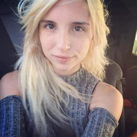 Piper Perri Scrolller