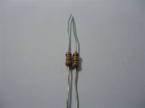 Tiy工作室 光敏電阻控制LED燈