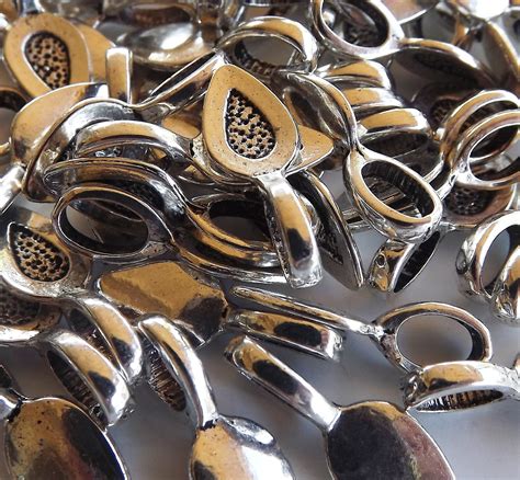 Deanna S Supply Shop Bottle Caps And Their Uses
