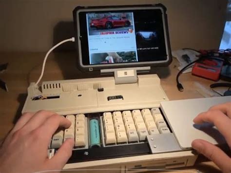 An Ipad Raspberry Pi Mashup Makes For A Fantastic Cyberdeck