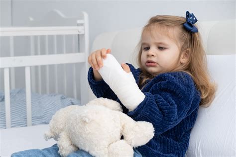 Paediatric First Aid Treatment For Broken Bones The Mandatory Training Group