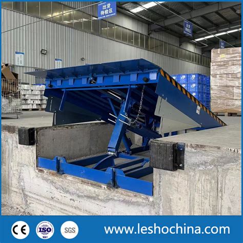 High Quality Hydraulic Dock Leveler Loading Container Dock Leveler For Trucks Dock Leveler And
