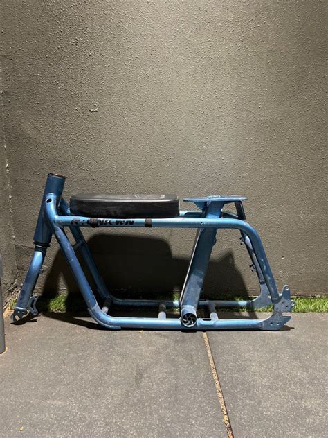 Lowered FIIDO Q Frame Sports Equipment PMDs E Scooters E Bikes E Scooters E Bikes On