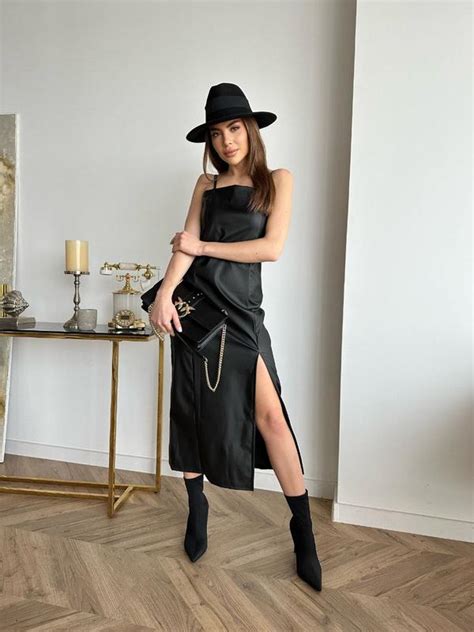 Сарафан з еко шкіри — цена 620 грн в каталоге Сарафаны Купить женские