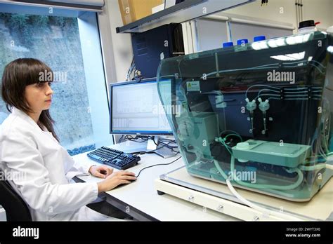 Spr Surface Plasmon Resonance Bioengineering And Microbiology
