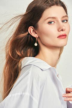 D人脸识别模特 花瓣网 陪你做生活的设计师 lowing cosmic energy