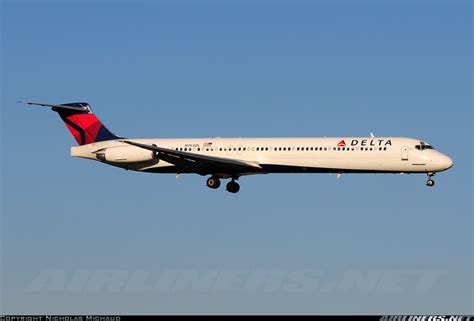 Mcdonnell Douglas Md 88 Delta Air Lines Aviation Photo 2174157