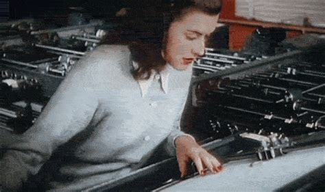 Computer Vintage Gif WiffleGif