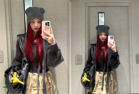 조이28세 빨간 머리에 귀여운 모자 쓰고 만화 찢고 나온 미모