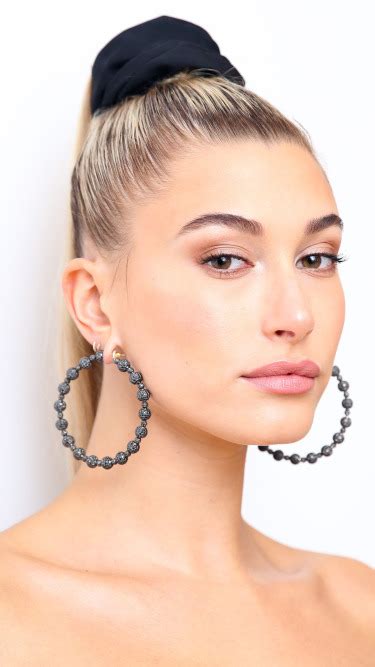 Download Wallpaper Model Celebrity Hailey Baldwin Section Girls In