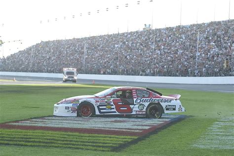 Daytona 500 History Dale Earnhardt Jr Wins First Daytona 500 In 2004
