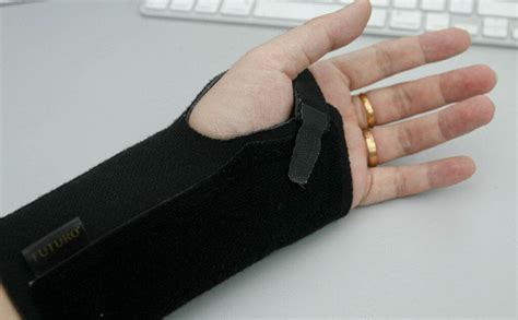 Wrist Brace Vs Splint Difference And Comparison