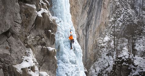 Classic Ice Climbs Golden Mountain Guides