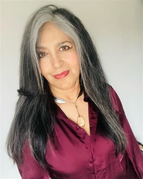 Bob Hairstyles Womens Hairstyles Long Silver Hair Gray Hair Shades