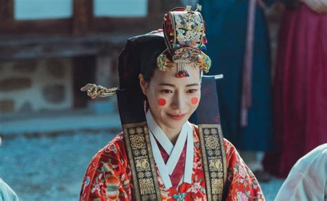 임지연 노비 정체 발각 위기 넘겼나 연지곤지 찍고 결혼 옥씨부인전