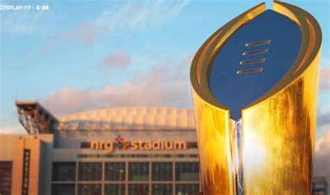 College Football The 4 Team Cfp Era Ends As Michigan And Washington Set To Crown A Champion In