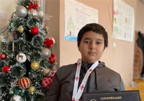 ქუთაისის N38 სკოლის მე 7 კლასის მოსწავლემ გიორგი გურულმა ინგლისურისა და მათემატიკის ოლიმპიადაზე