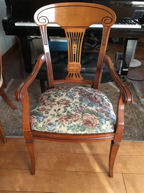 クラシックチェア 生地の張り替え 椅子とソファーの張り替え 海辺の修理工房 Chairs（チェアーズ）