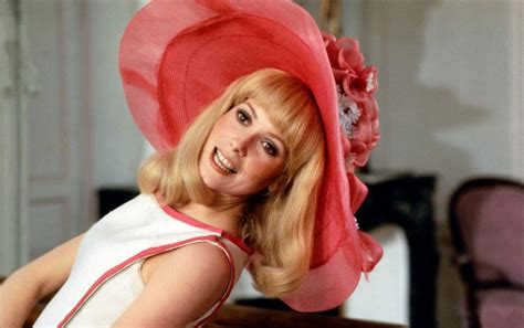 Love Those Classic Movies In Pictures Catherine Deneuve