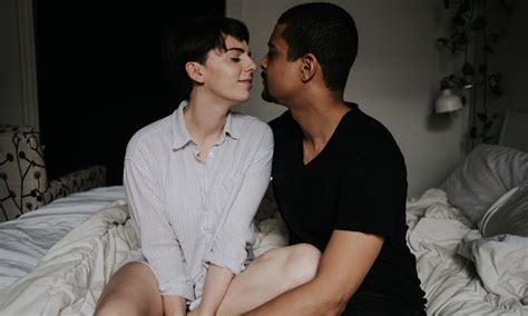 How To Dirty Talk 100 Examples Dos And Donts