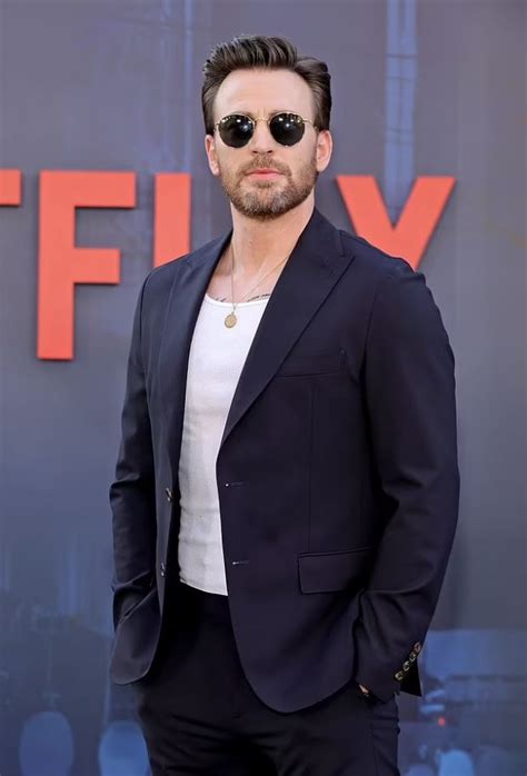 کریس ایوانز ۴۲ ساله با بازیگر پرتغالی ۲۶ ساله ازدواج کرد؛ آلبا باپتیستا