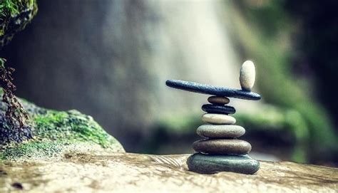 十位名家最经典的禅诗，体味那浓浓的东方禅意