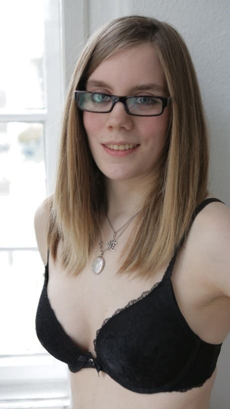 Ersties Featuring A Married Ersties Girl With Dirty Thoughts Naked Images CoedCherry