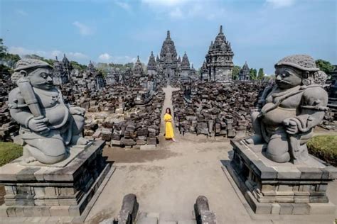 Ternyata Patung Di Candi Prambanan Bukanlah Arca Roro Jonggrang