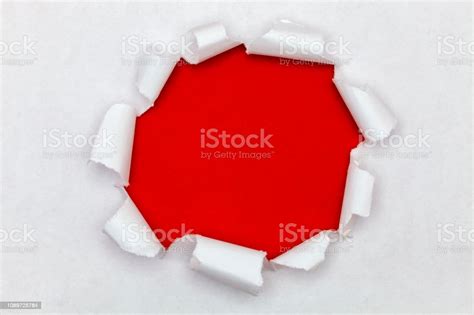 오픈 종이 배경 찢어진된 종이에 귀하의 메시지에 대 한 공간을 찢 어 0명에 대한 스톡 사진 및 기타 이미지 0명 개념