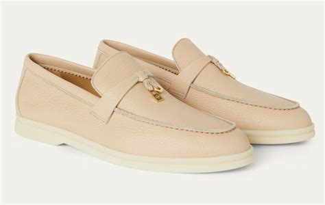 로로피아나 Loro Piana 37 로로피아나 바부쉐 썸머 참 워크 여자 로퍼 사슴가죽 트렌비