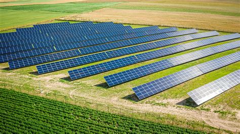 do solar farms pollute water commercial solar systems