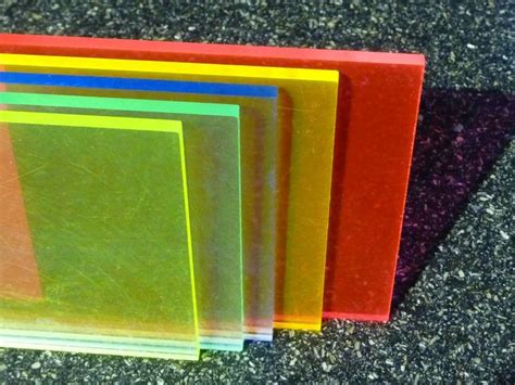 Plaque Acrylique Fluorescent Rouge 500 X 500 X 3 Mm Plexiglas