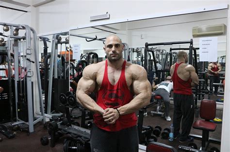 Muscle Lover Turkish Super Heavyweight Bodybuilder Ertug Evrekli