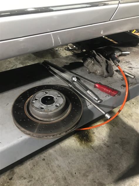 수원 정비소 벤츠 W221 S클래스 S350 브레이크 6p 4p 튜닝 브레이크튜닝 디스크 드럼 로터 교체 기가모터스 네이버 블로그