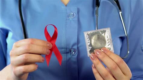 بدون کاندوم رابطه دارید؟ این مشکلات سلامتی در انتظار شماست