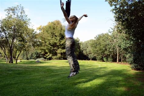 Casual Babe Julia Loves Romeo