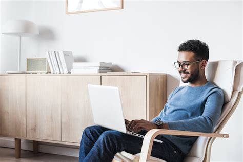 5 website carousel best practices to enhance your sliders [examples]
