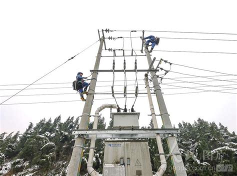 贵州玉屏：电力抢修保供电 人民图片网