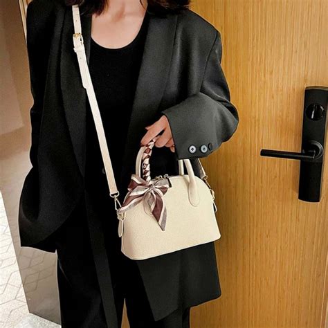 유투미월드 ♥당일 출고♥ 여성토트백 스카프반달 토트크로스 Up