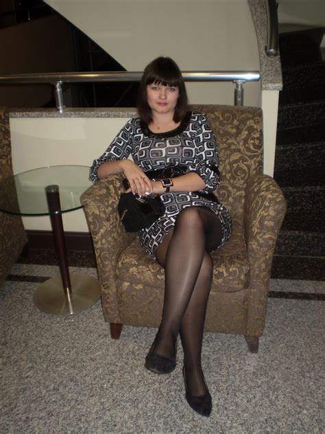 Mature Woman Candid Pantyhose