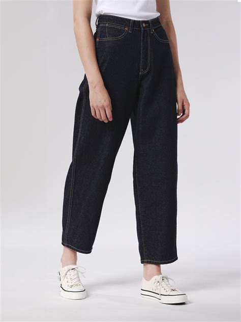 ดูสินค้ายีนส์ผู้หญิงทั้งหมด Wrangler Thailand