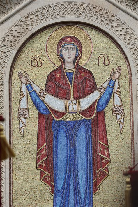 ირაკლი სრულიად საქართველოს ზუგდიდიდან გილოცავთ ოჯახის სიწმინდისა და მშობლების პატივისცემის