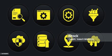 클라우드 및 쉴드 차트가있는 판매 퍼널 서버 데이터 웹 호스팅 위치 판매 쉴드 설정 기어 브라우저 다운로드 업로드 및 문서 검색 아이콘을 설정합니다 벡터 검은색에 대한 스톡
