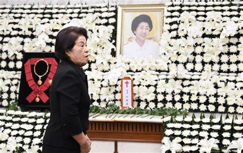 이순자 여사 故 이희호 여사 빈소 조문후 말없이 떠나